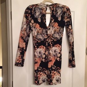 privy | Dresses | Privy Floral V Neck Ruched Dress | Poshmark